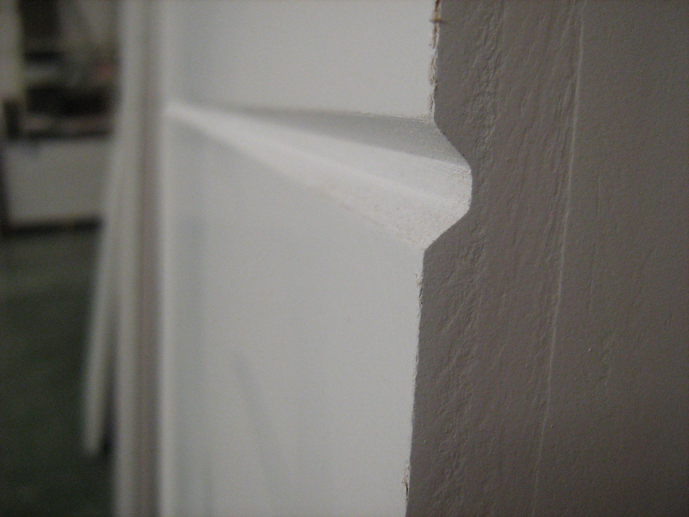 ELBA Horizontal Slatted Grooved Panel Interior Door – Easy Barn